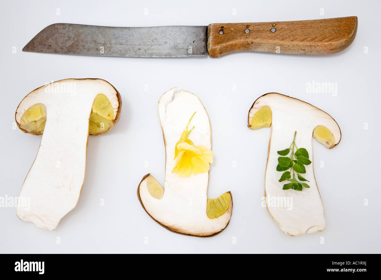 Sliced cep and knife hi-res stock photography and images - Alamy