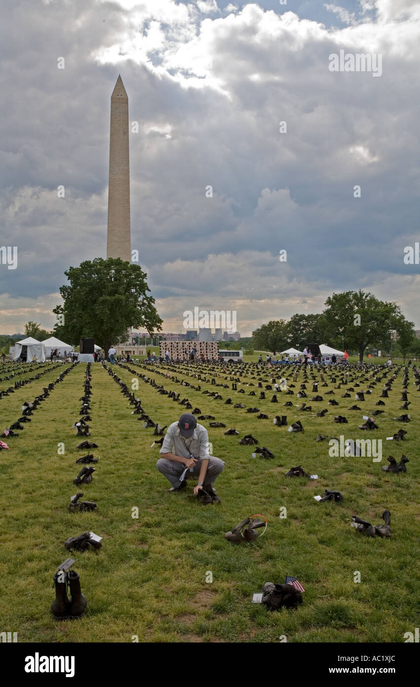 Death eyes hi-res stock photography and images - Alamy