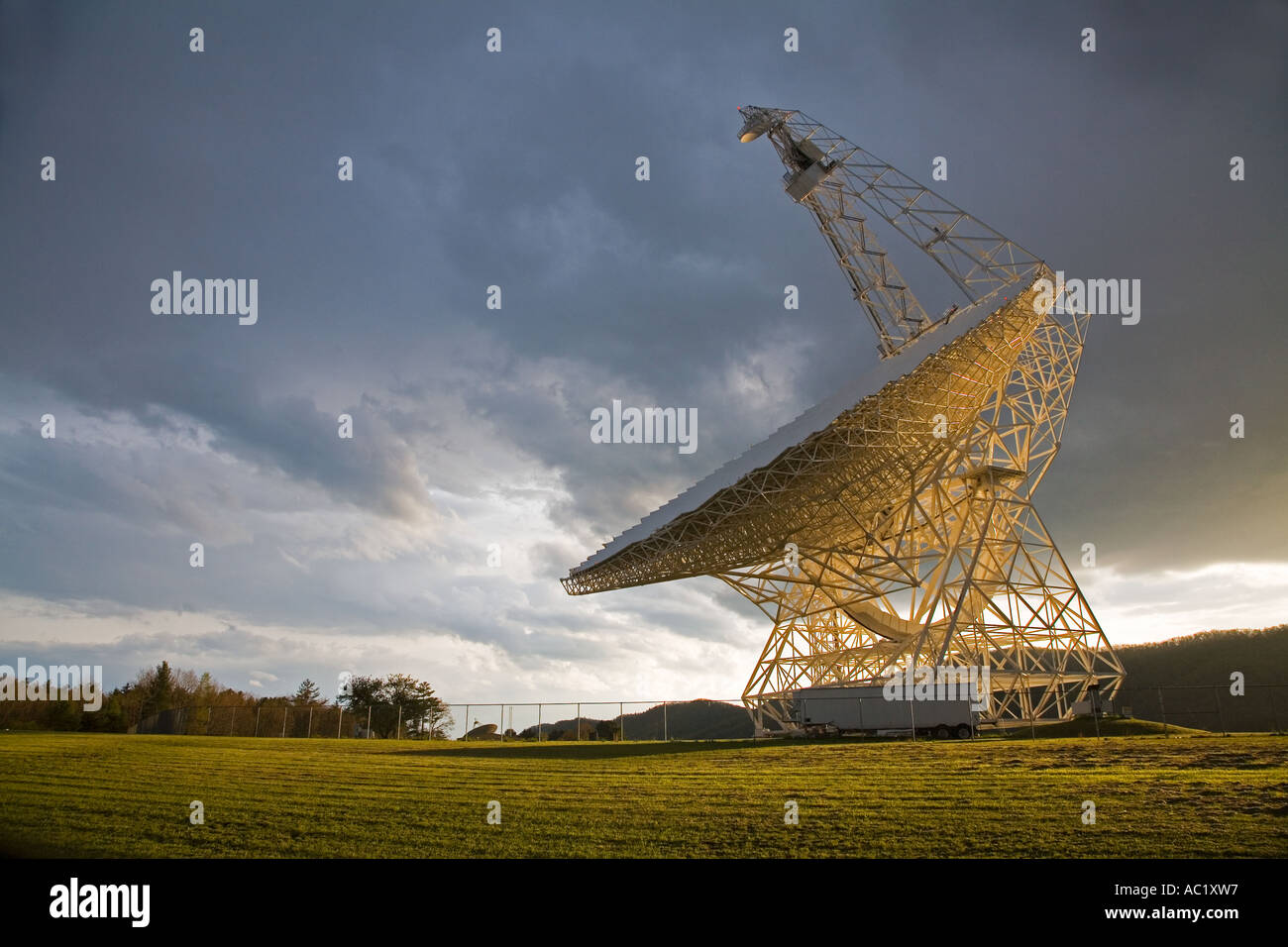 National radio astronomy observatory hi-res stock photography and ...
