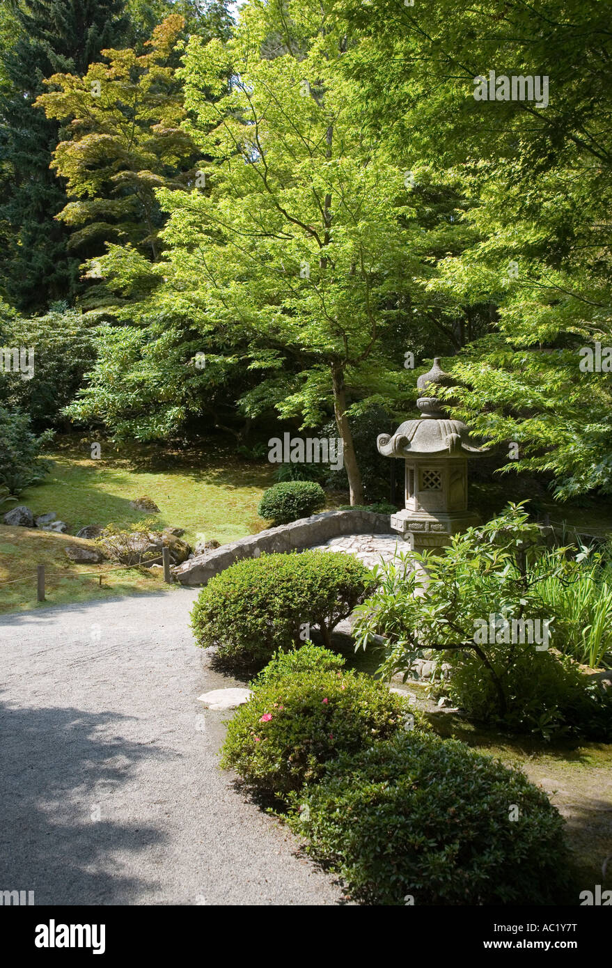 Kasuga lantern seattle japanese garden hi-res stock photography and ...