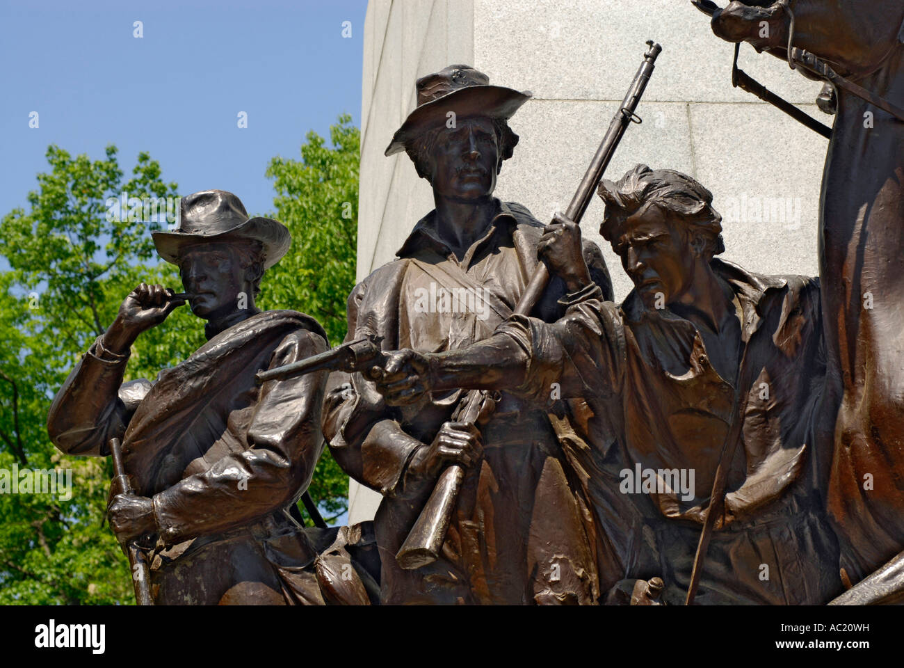 Virginia Memorial with General Robert E Lee Stock Photo - Alamy