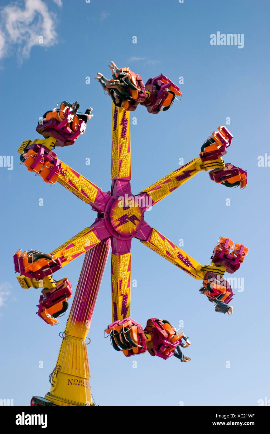 Tall rotating scary fairground ride hi-res stock photography and images ...