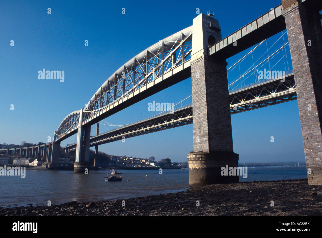 tamar bridge and isambard kingdom brunel railway crossing the royal ...
