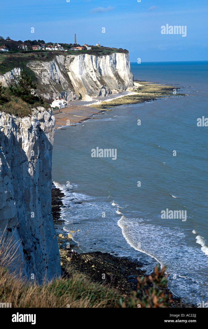 white cliff's of dover kent england uk gb Stock Photo - Alamy