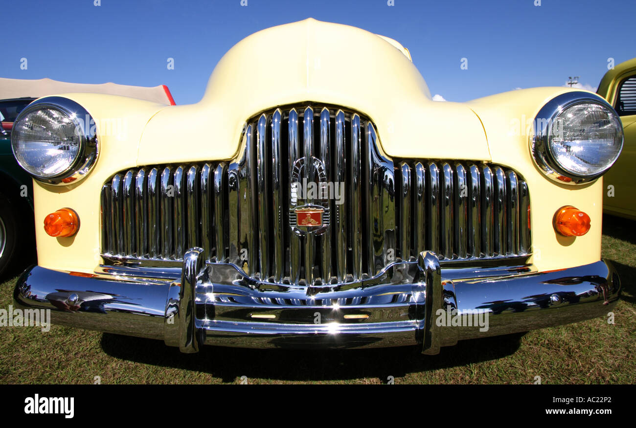 RESTORED FJ HOLDEN UTILITY PALE YELLOW HORIZONTAL BAPDB7898 Stock Photo ...