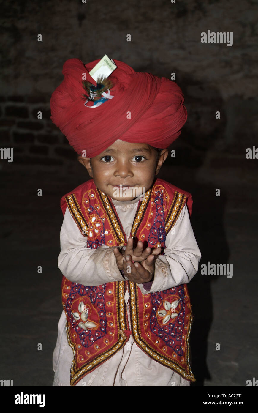 Boy wearing turban hi-res stock photography and images - Alamy