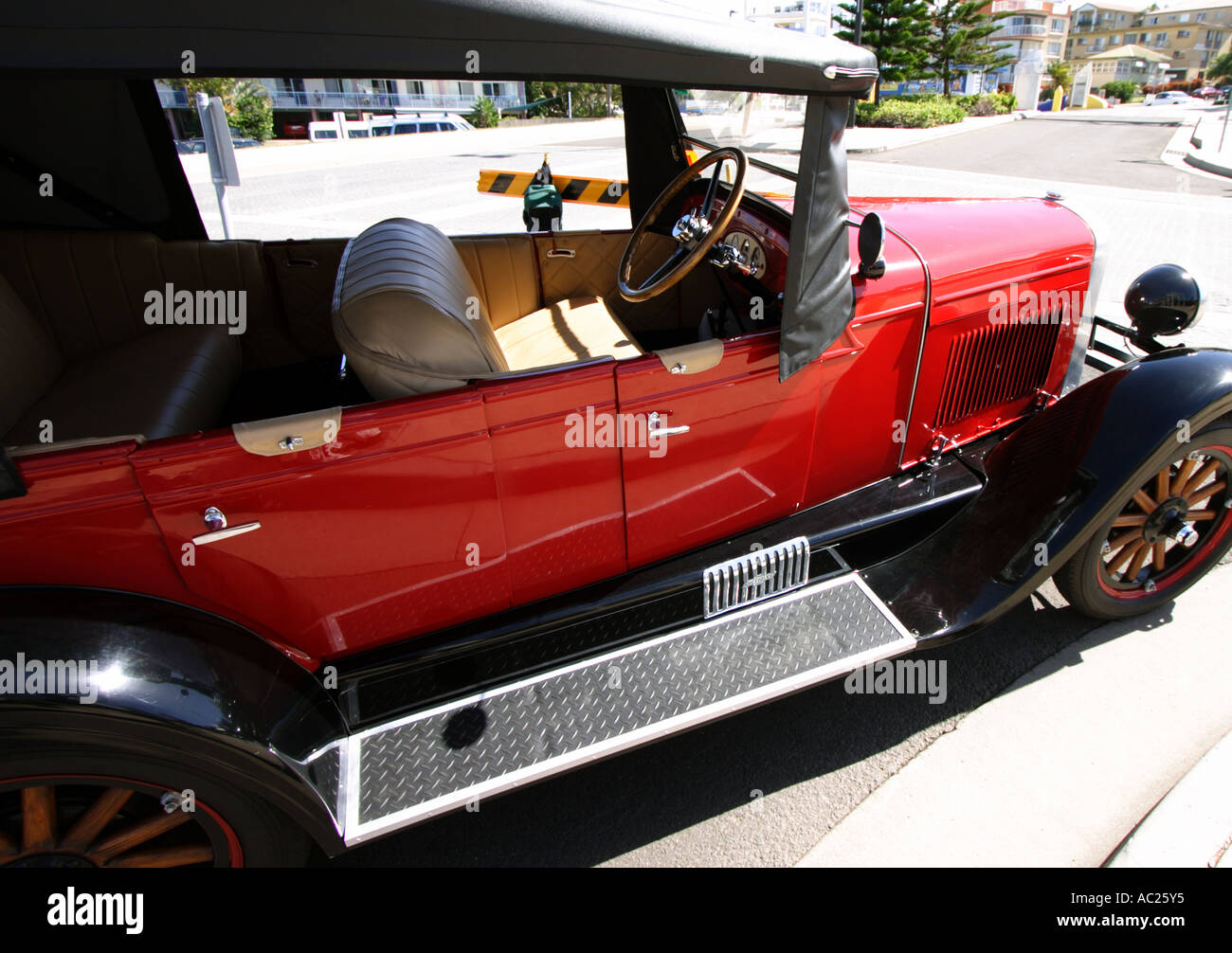 SIDE VIEW OF RED CHEVROLET HORIZONTAL BAPDB7675 Stock Photo - Alamy