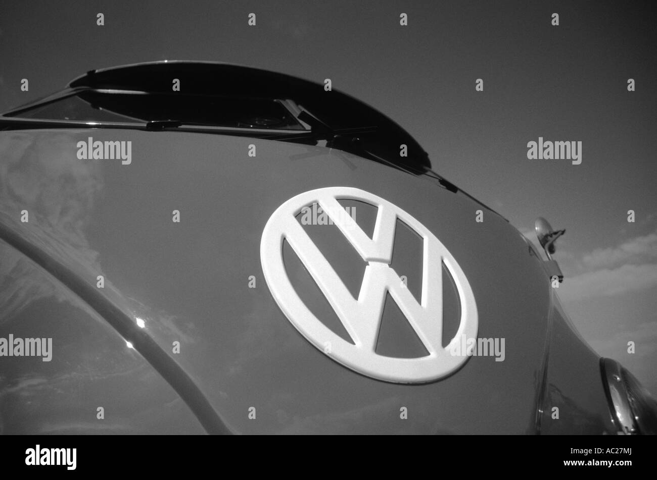 Retro vw kombi Black and White Stock Photos & Images - Alamy