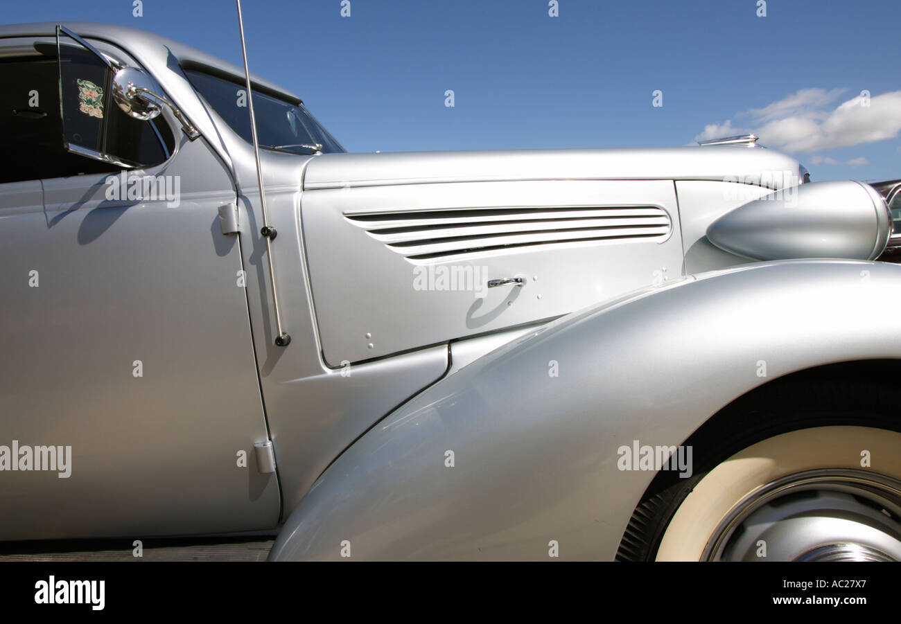 SIDE VIEW OF SILVER CHEVROLET CAR HORIZONTAL BAPDB7705 Stock Photo - Alamy