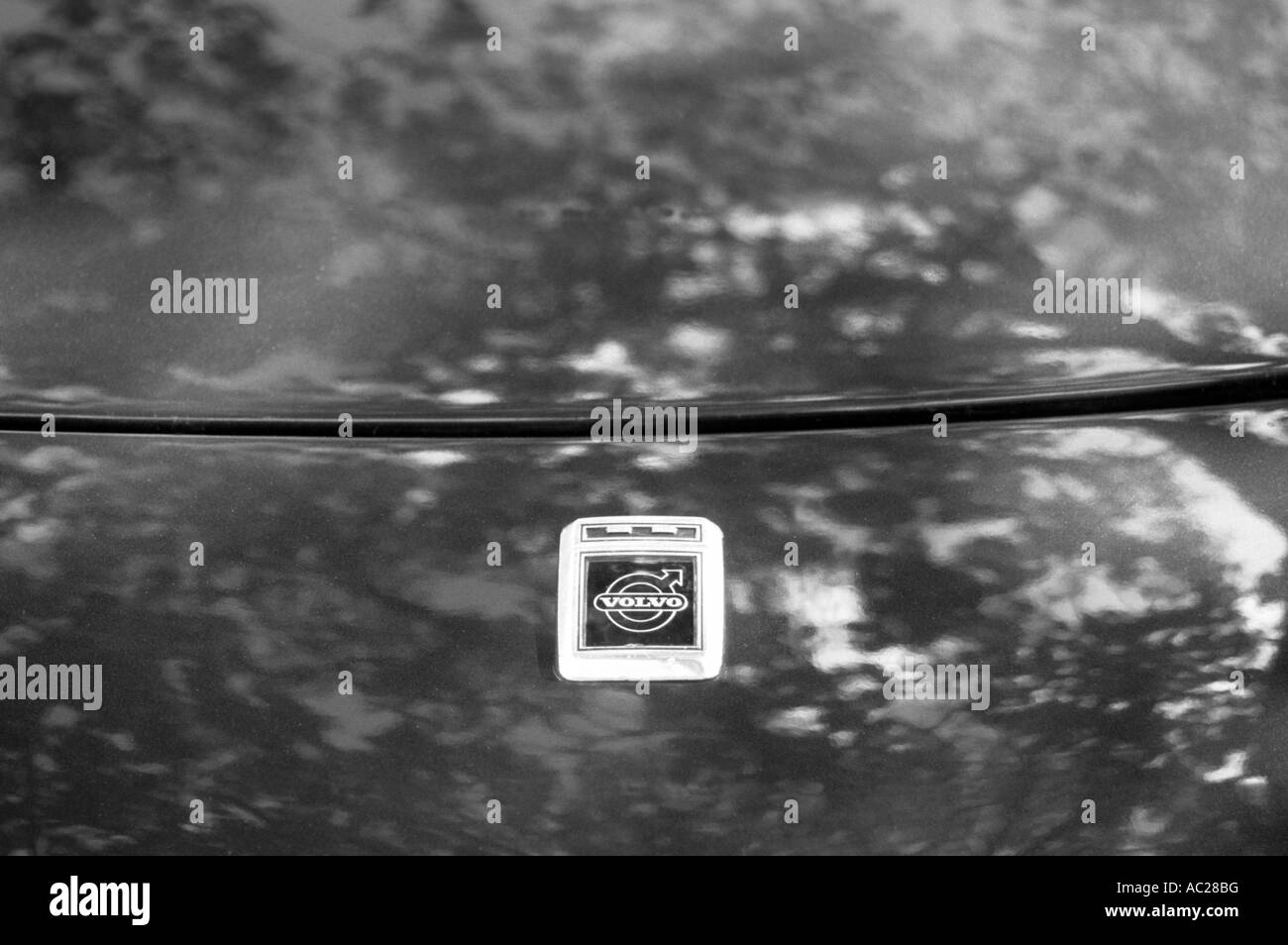 Old Volvo Logo Black and White Stock Photos & Images - Alamy