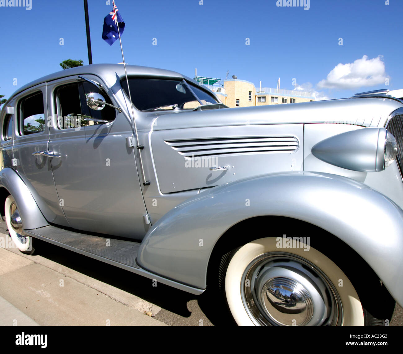 SIDE VIEW OF SILVER CHEVROLET CAR HORIZONTAL BAPDB7707 WITH AUSSIE FLAG ...
