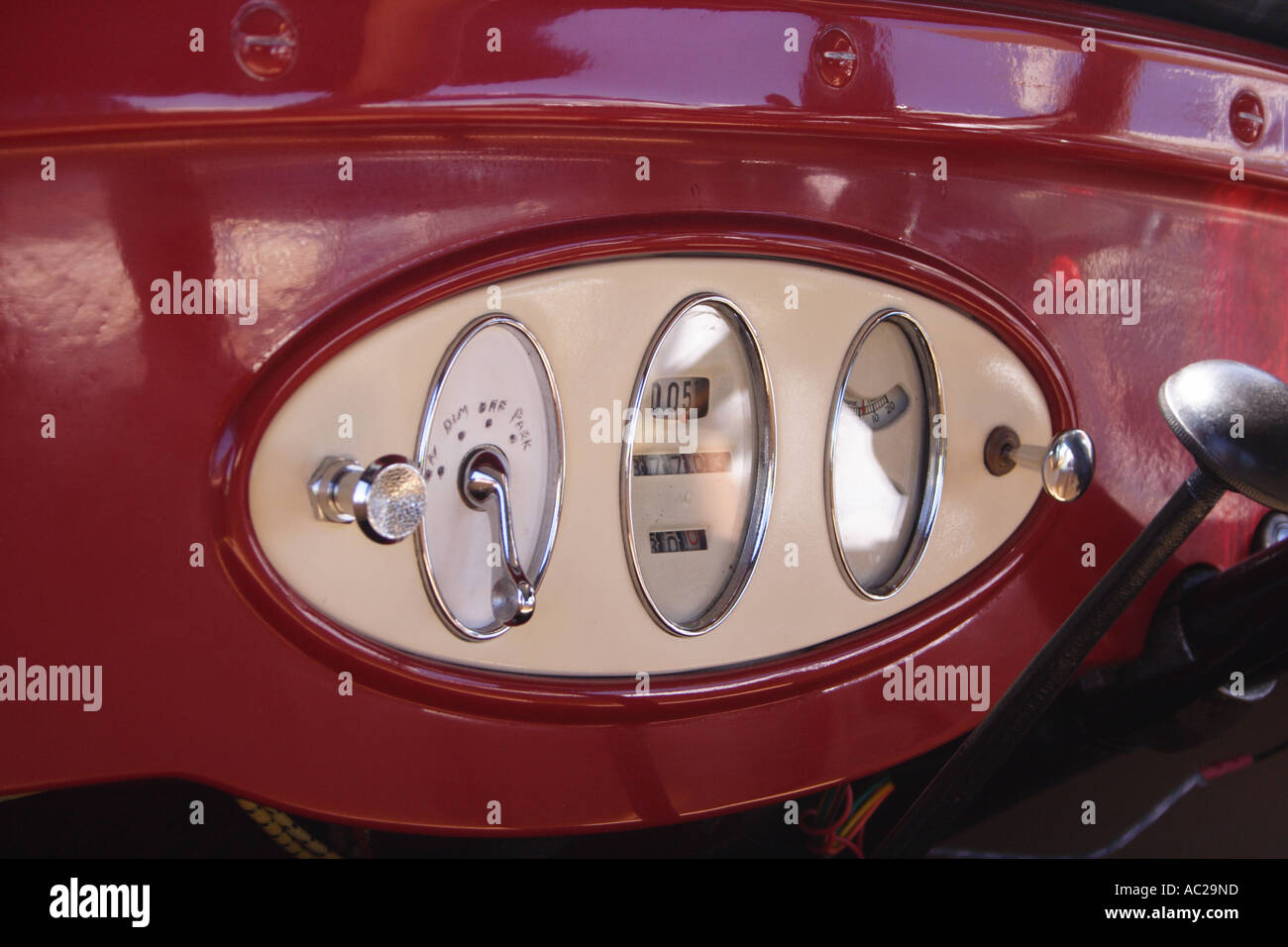 RED DASHBOARD VINTAGE CAR HORIZONTAL BAPDA7620 Stock Photo - Alamy