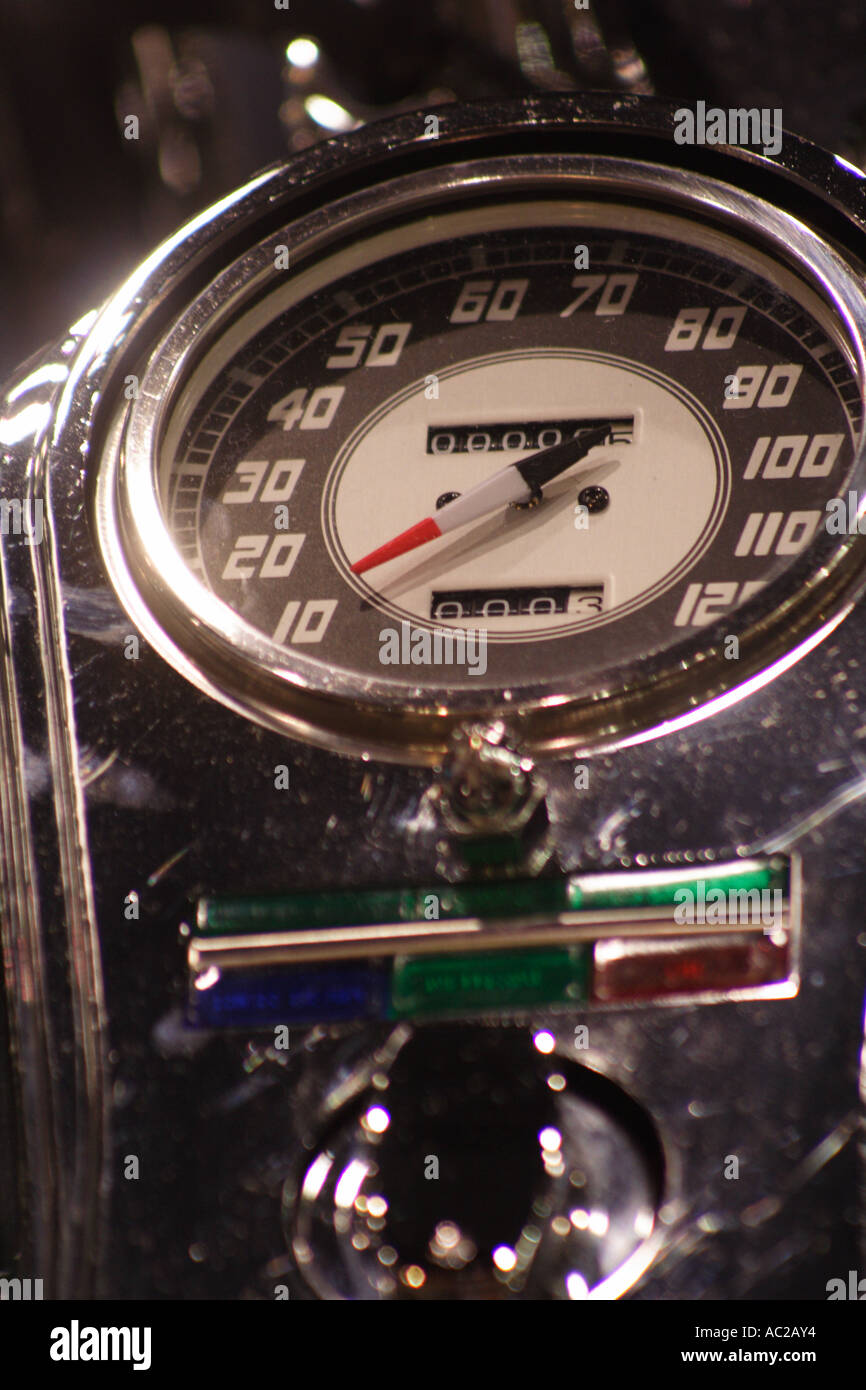 SPEEDOMETER HARLEY DAVIDSON MOTORCYCLE VERTICAL BAPDA6443 Stock Photo ...