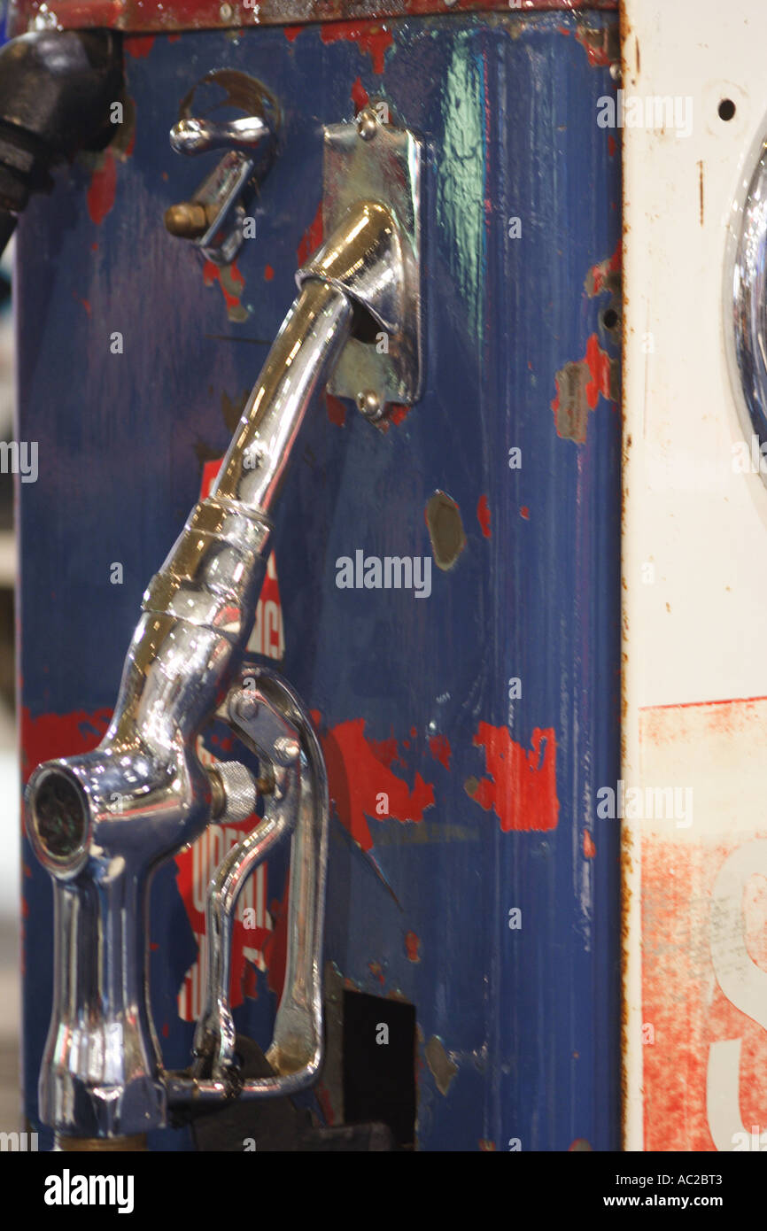 POURING HANDLE ON OLD STYLE PETROL PUMP VERTICAL BAPDA6463 Stock Photo ...