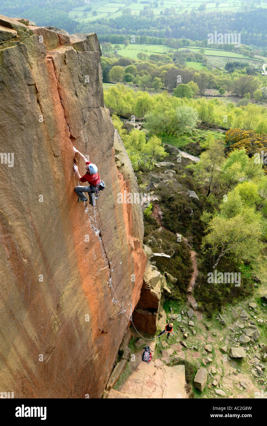 Peter Whittaker climbing 'London Wall' Stock Photo - Alamy