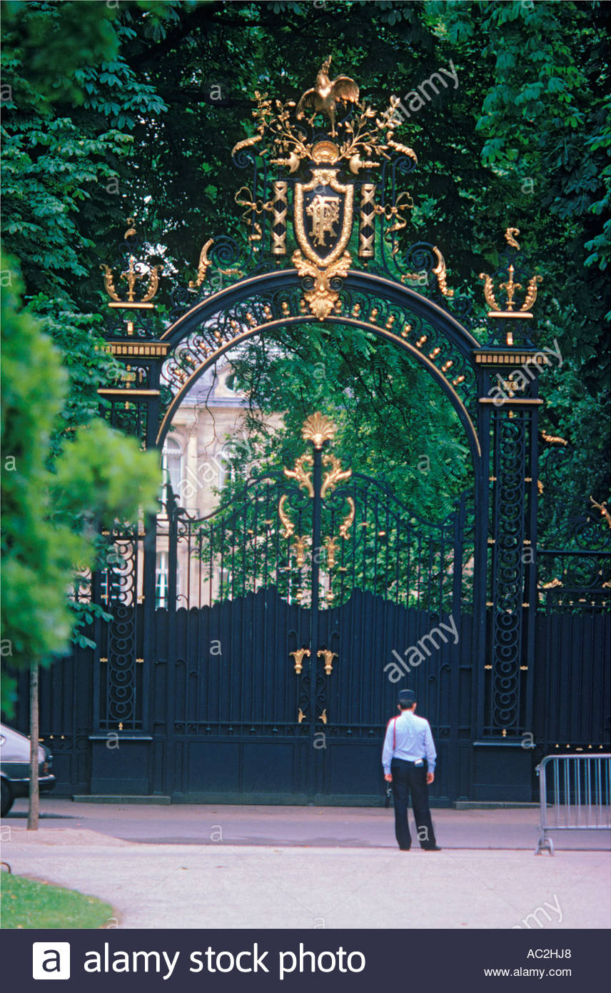 Elysee Palace High Resolution Stock Photography and Images - Alamy