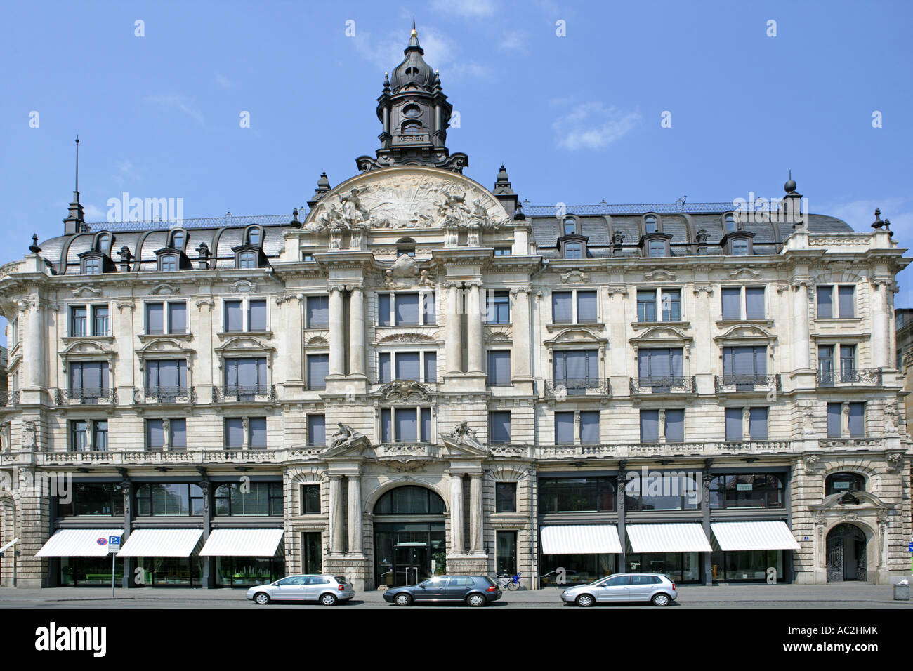 historic town house palais at Lenbach Platz, Munich, Bavaria, Germany ...