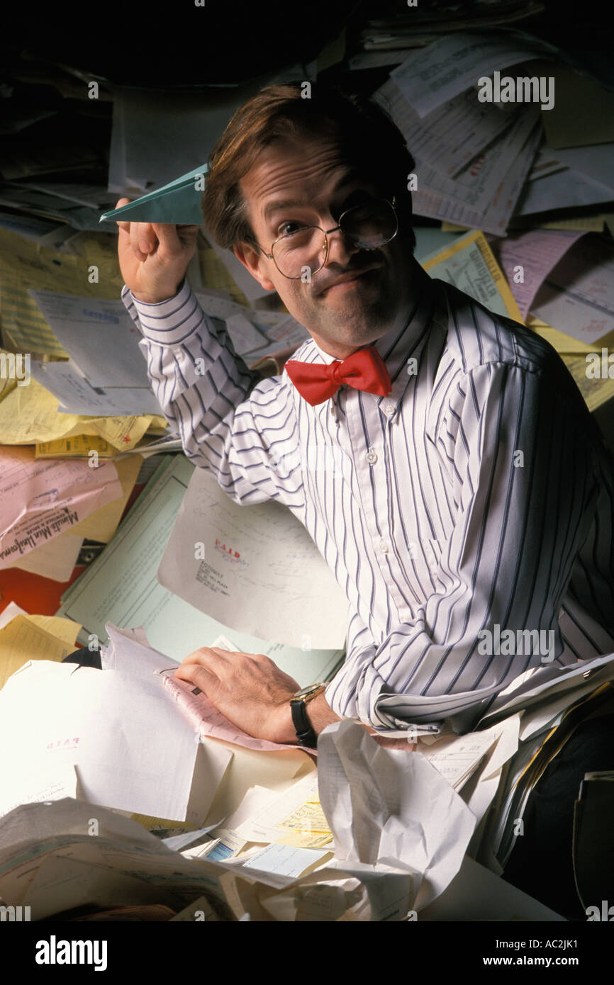 Disorganized papers hi-res stock photography and images - Alamy