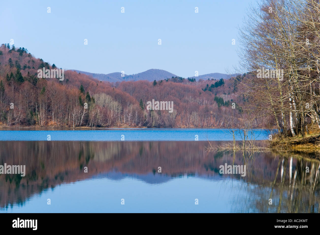 Smooth lake surface Stock Photo - Alamy