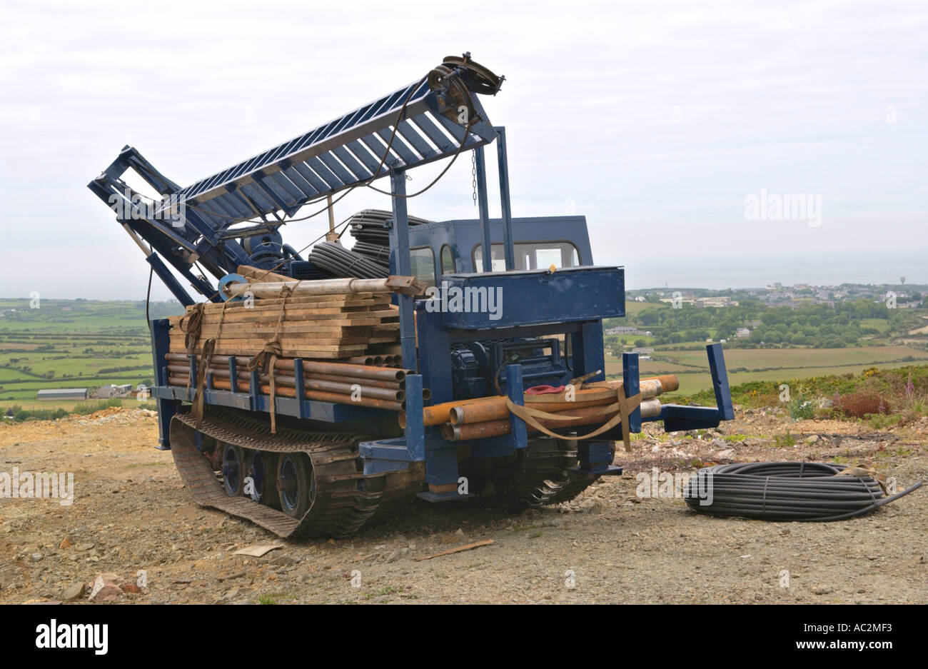 Drilling for copper hi-res stock photography and images - Alamy