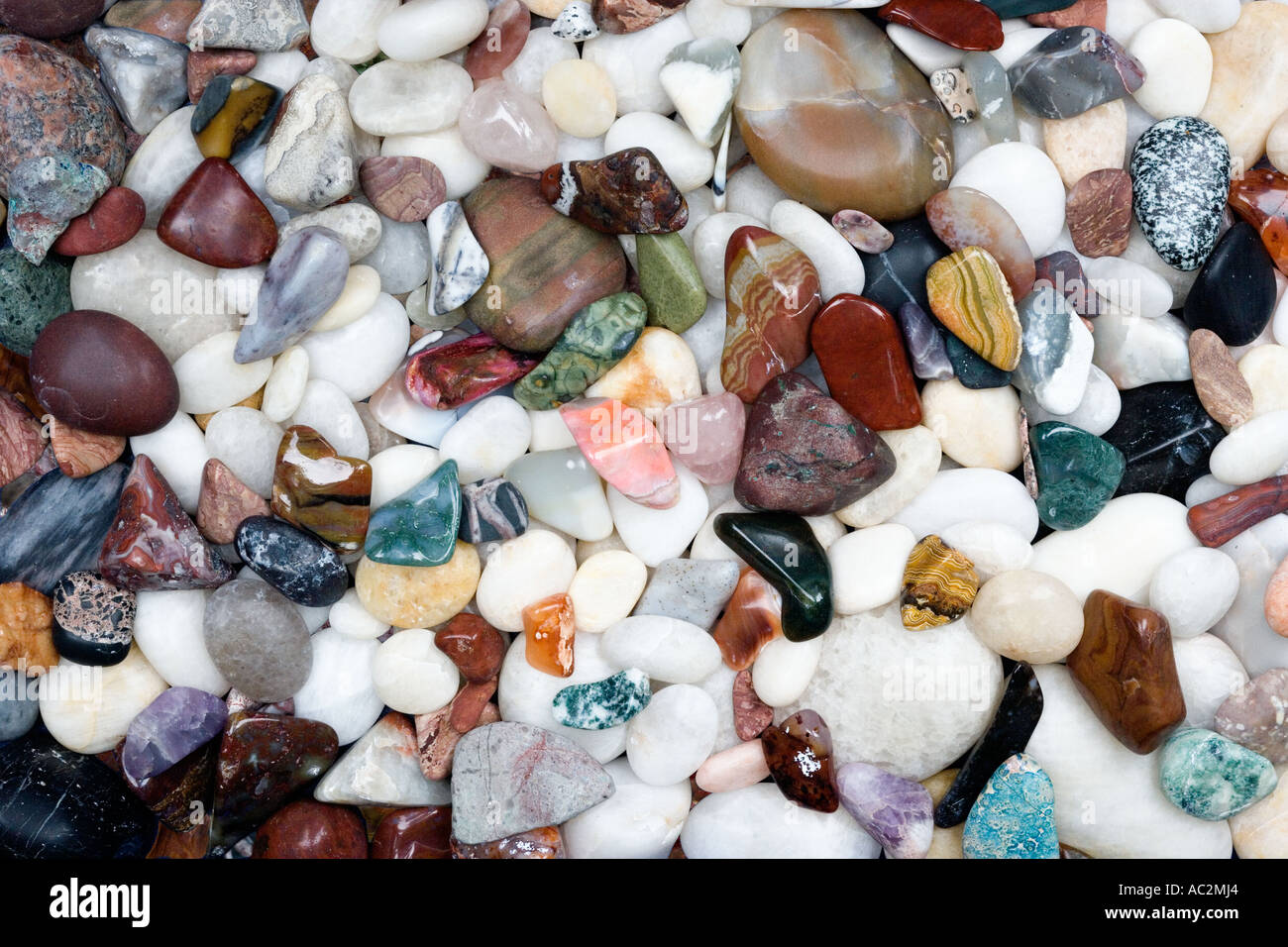 Pile of small polished stones Stock Photo - Alamy