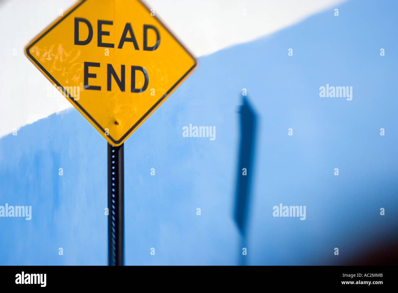 Dead end sign barrier blue hi-res stock photography and images - Alamy