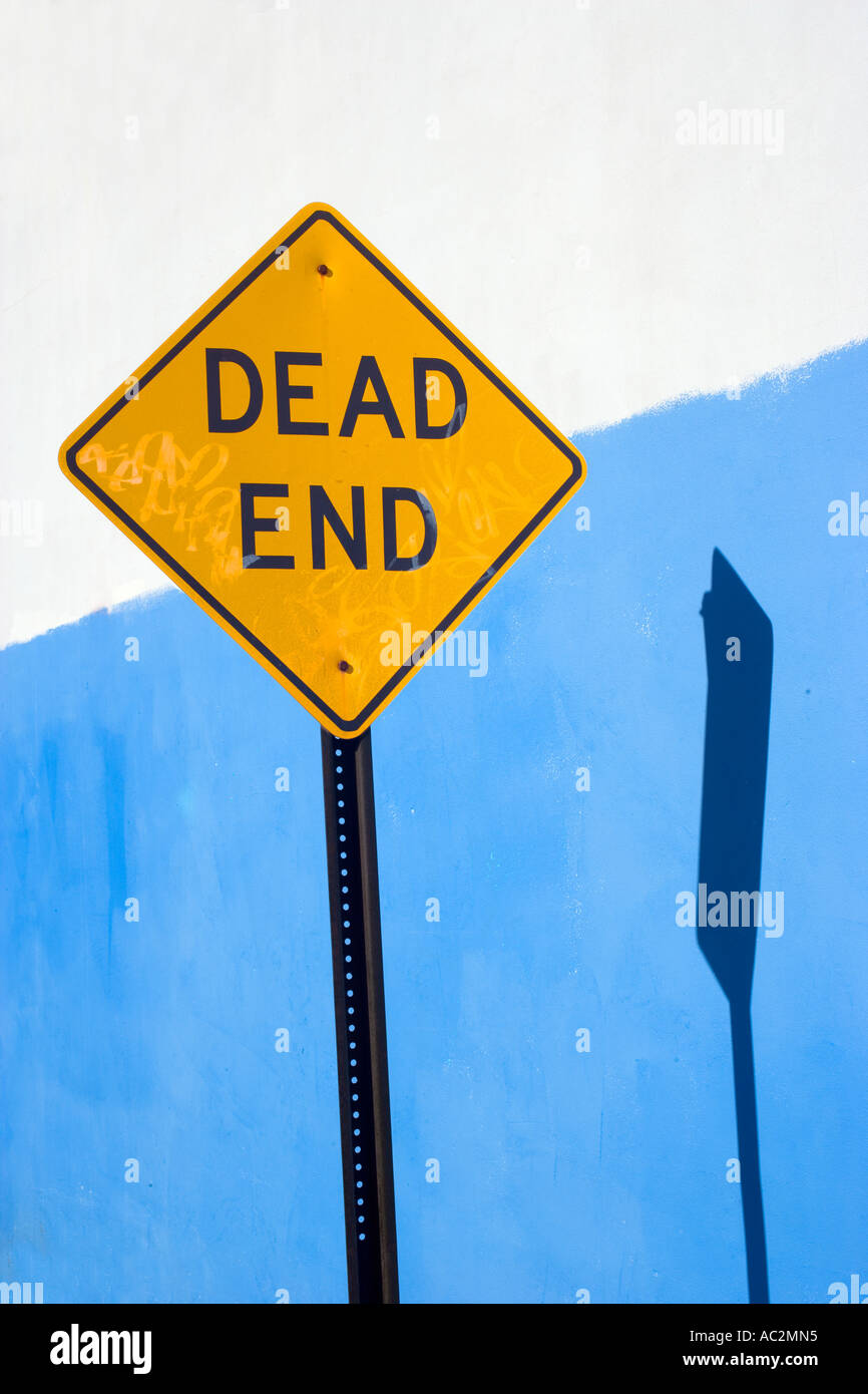 Dead End Sign Stock Photo - Alamy