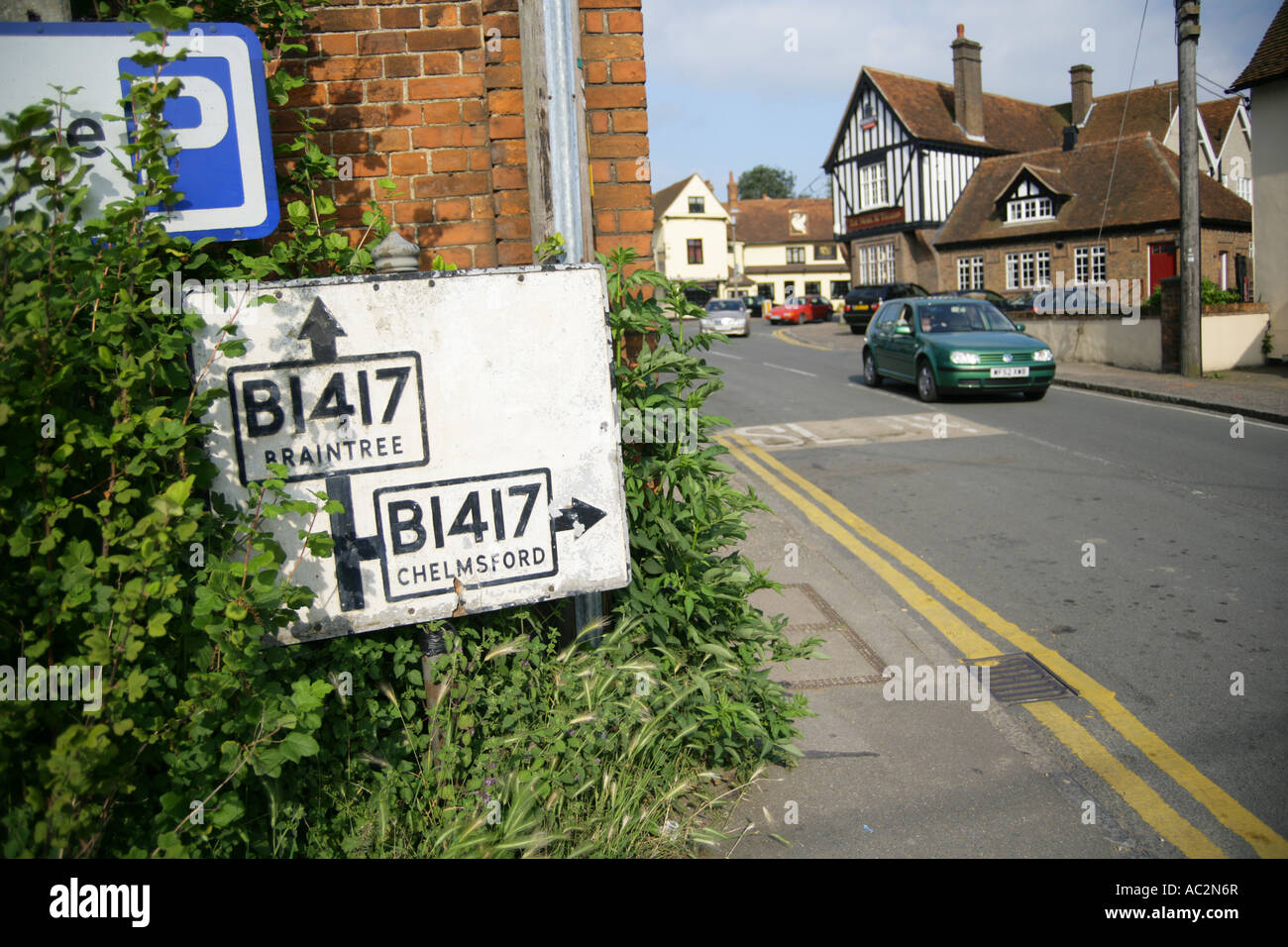 Old Style Road Sign England Stock Photos & Old Style Road Sign England ...