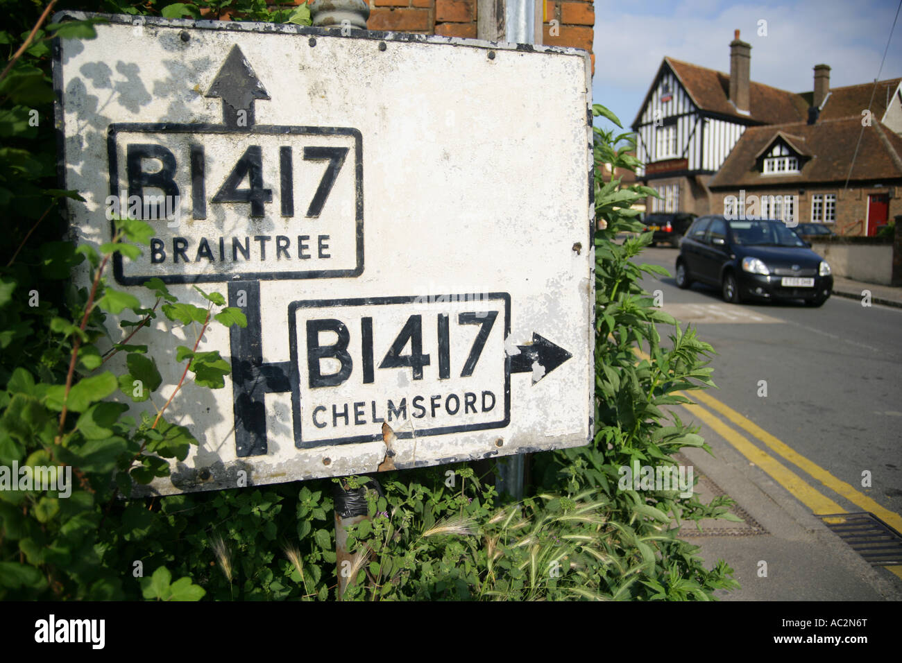 Old Style Road Sign England Stock Photos & Old Style Road Sign England ...