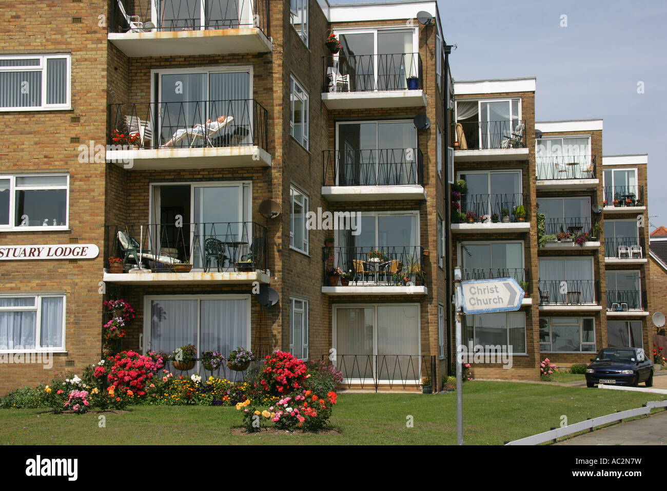 Staggered balconies on building hi-res stock photography and images - Alamy