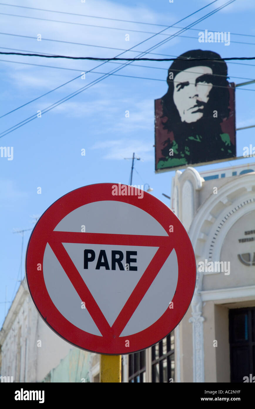 Stop sign cuba hi-res stock photography and images - Alamy