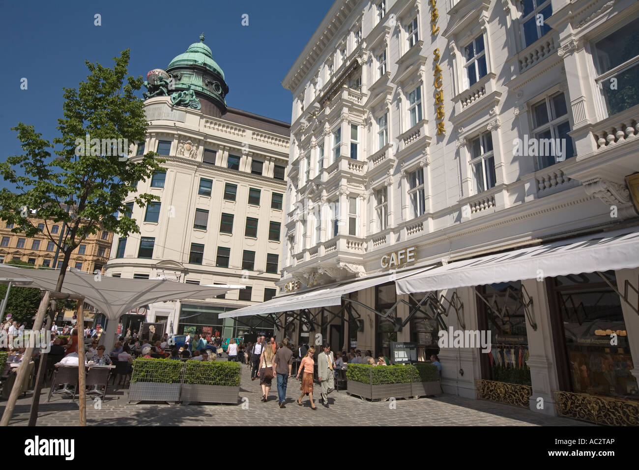 Vienna Austria Cafe Mozart Stock Photo - Alamy
