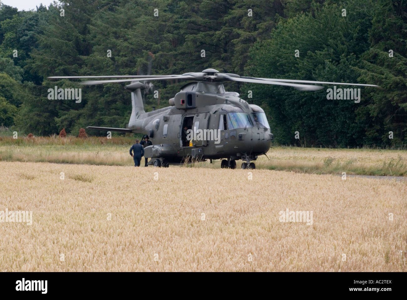 Aircraft merlin helicopter raf hi-res stock photography and images - Alamy