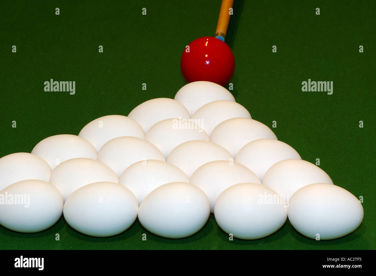 Pool ball hit cue hi-res stock photography and images - Alamy