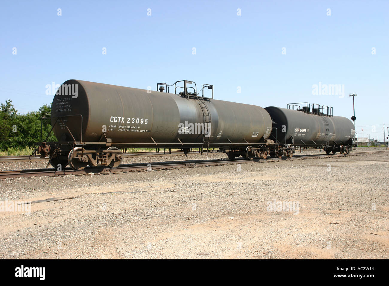 Oil tank train america hi-res stock photography and images - Alamy