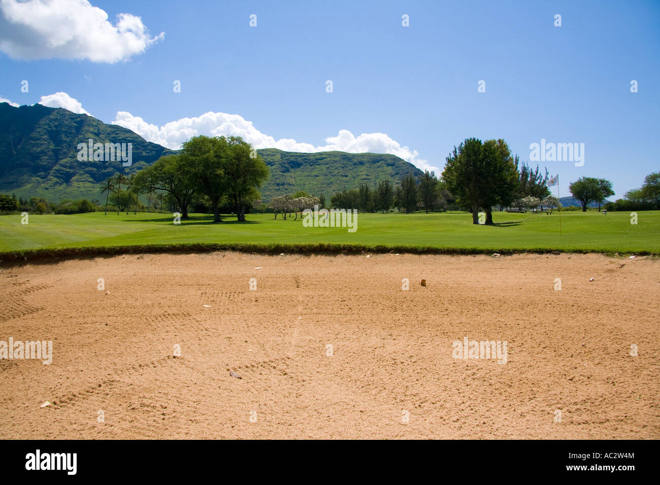 Makaha golf hi-res stock photography and images - Alamy