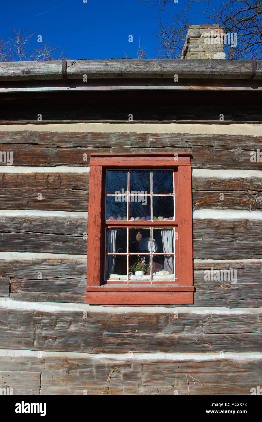 Pioneer Homestead log cabin window Stock Photo - Alamy