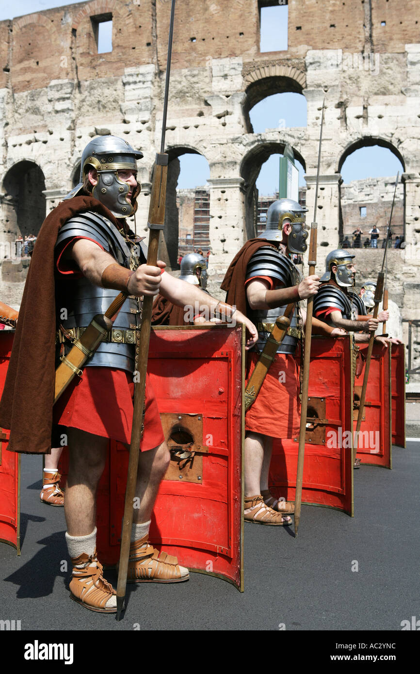 Roman soldiers on parade hi-res stock photography and images - Alamy