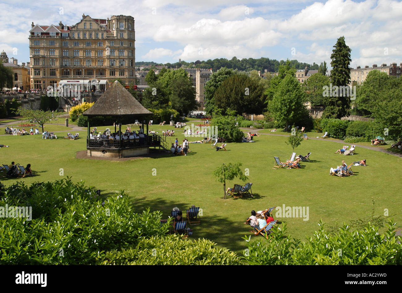 Bath Parade Gardens in summer with bandstand Bath Somerset England ...