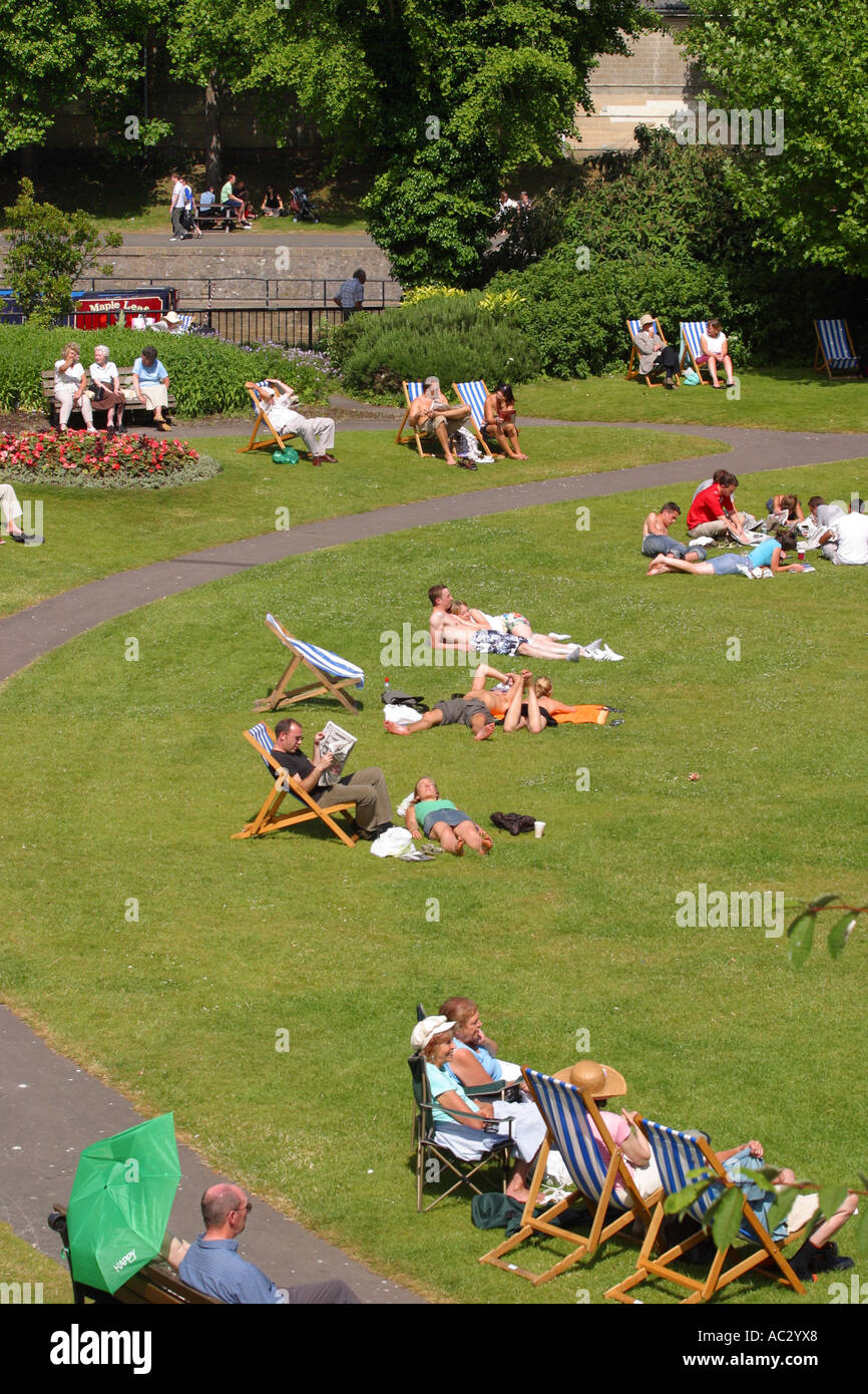 South parade bath hi-res stock photography and images - Alamy