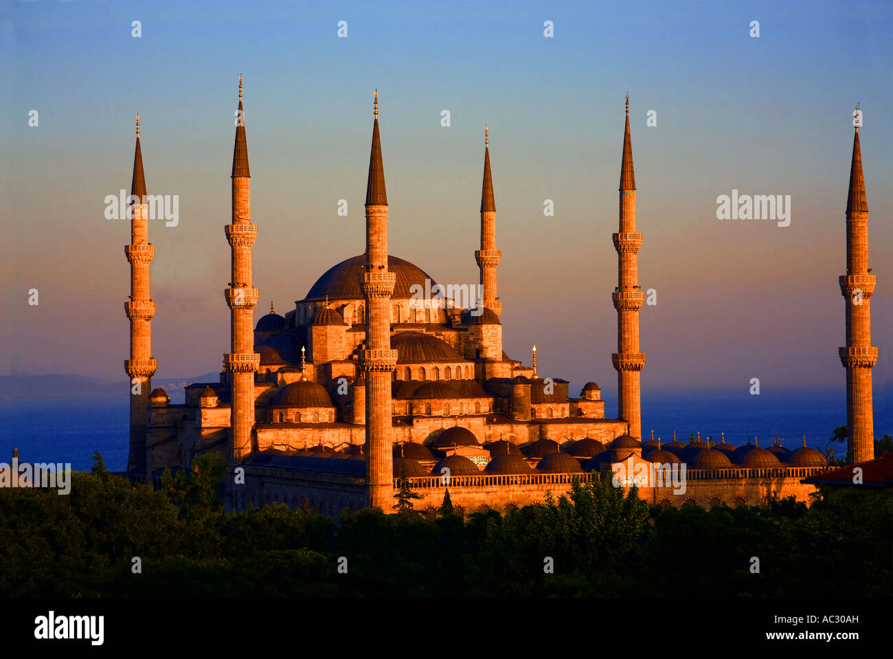 Blue Mosque, Istanbul, Turkey Stock Photo - Alamy