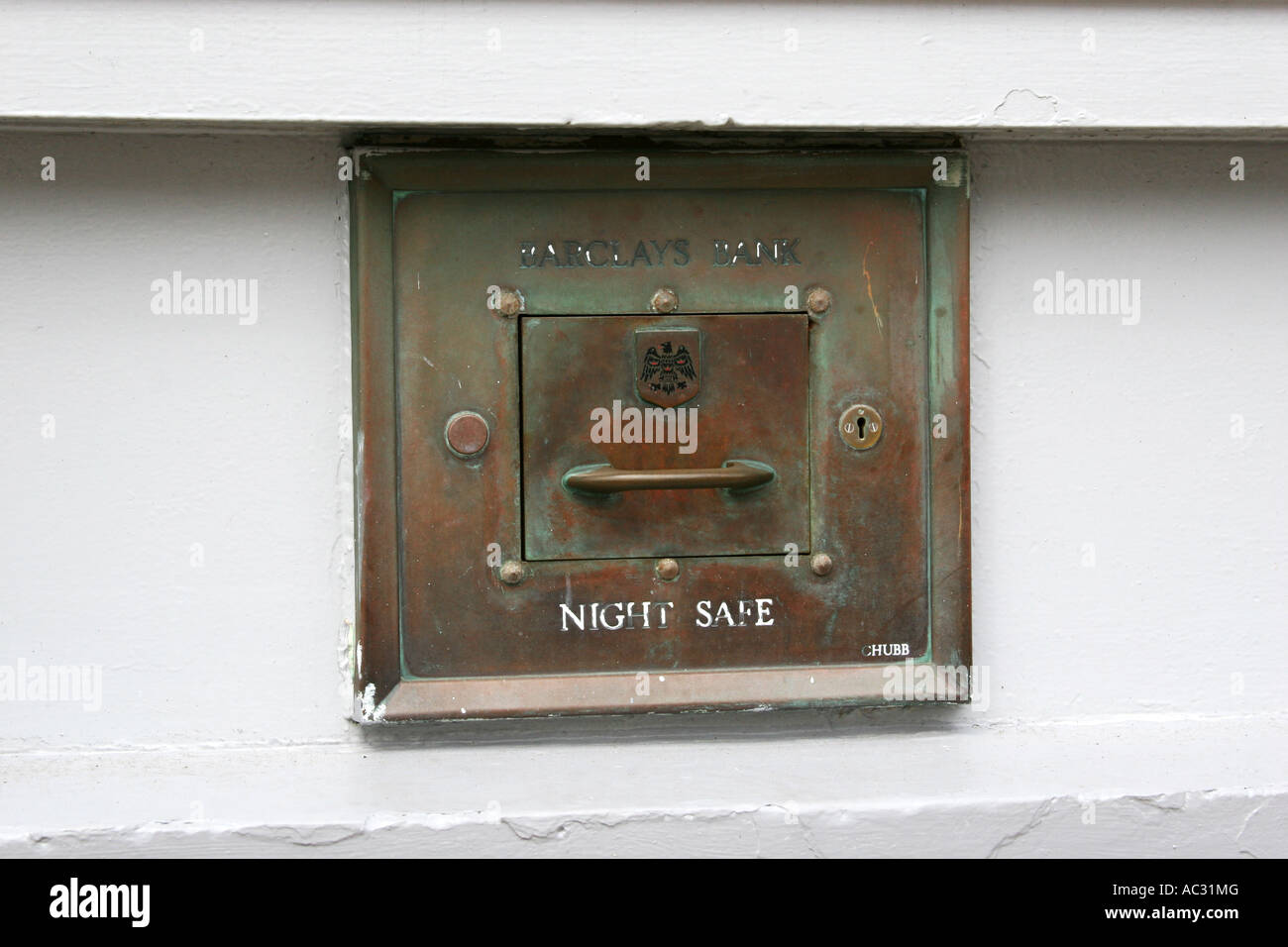 Bank wall night safe hi-res stock photography and images - Alamy