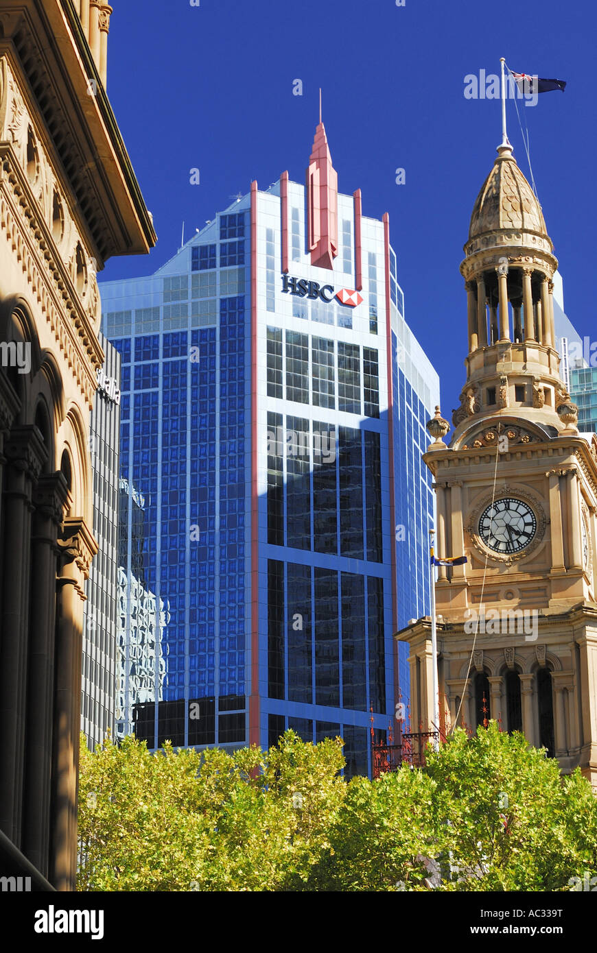 Hsbc hall hi-res stock photography and images - Alamy