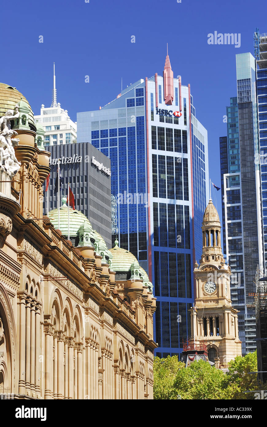 Hsbc hall hi-res stock photography and images - Alamy