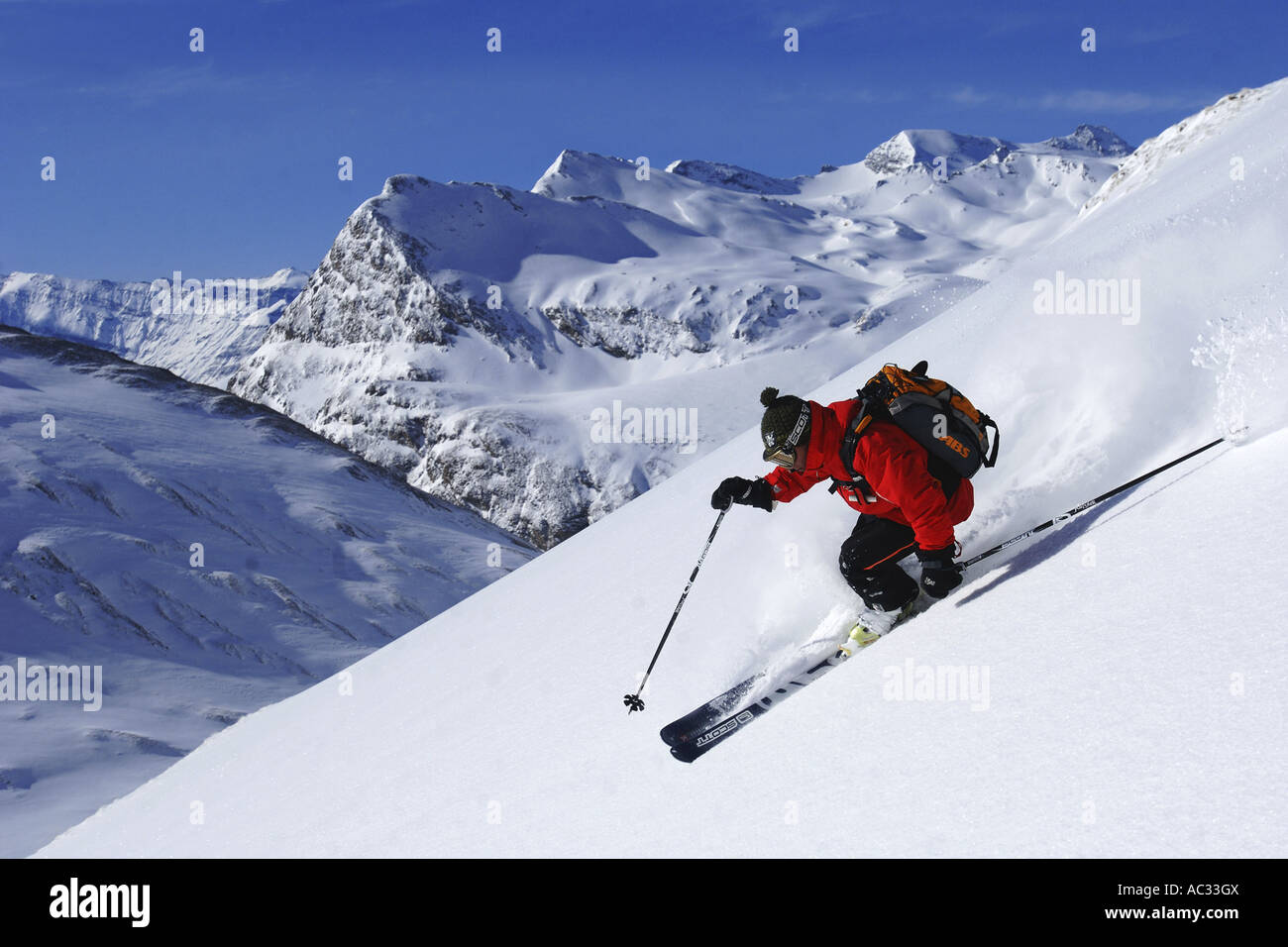 Off piste in tignes ski resort hi-res stock photography and images - Alamy