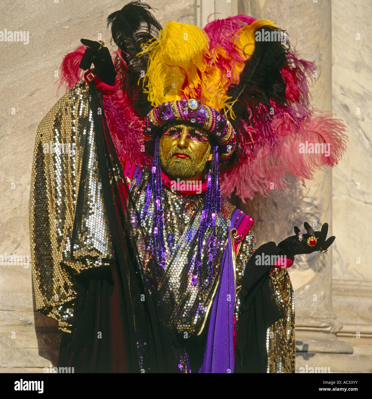 Carnival in italy hi-res stock photography and images - Alamy