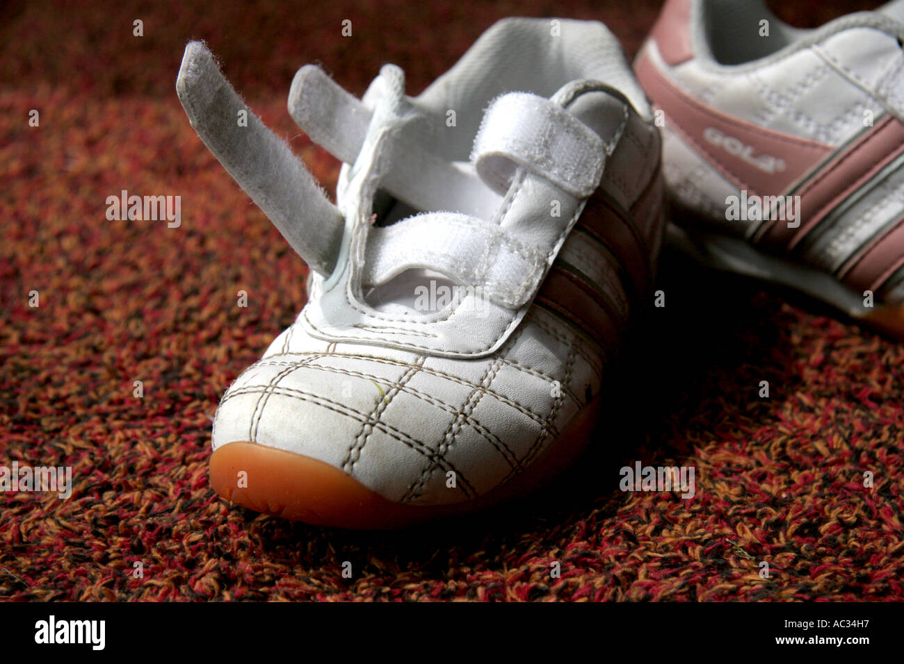 Daps hi-res stock photography and images - Alamy
