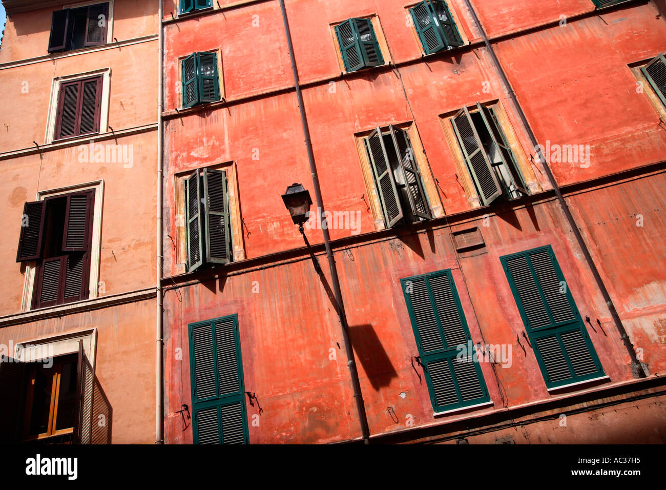 Piazza lucina roma hi-res stock photography and images - Alamy