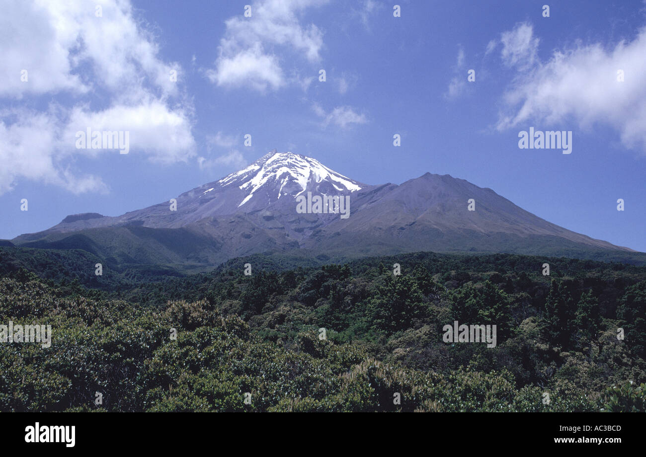 Mount taranaki egmont active hi-res stock photography and images - Alamy