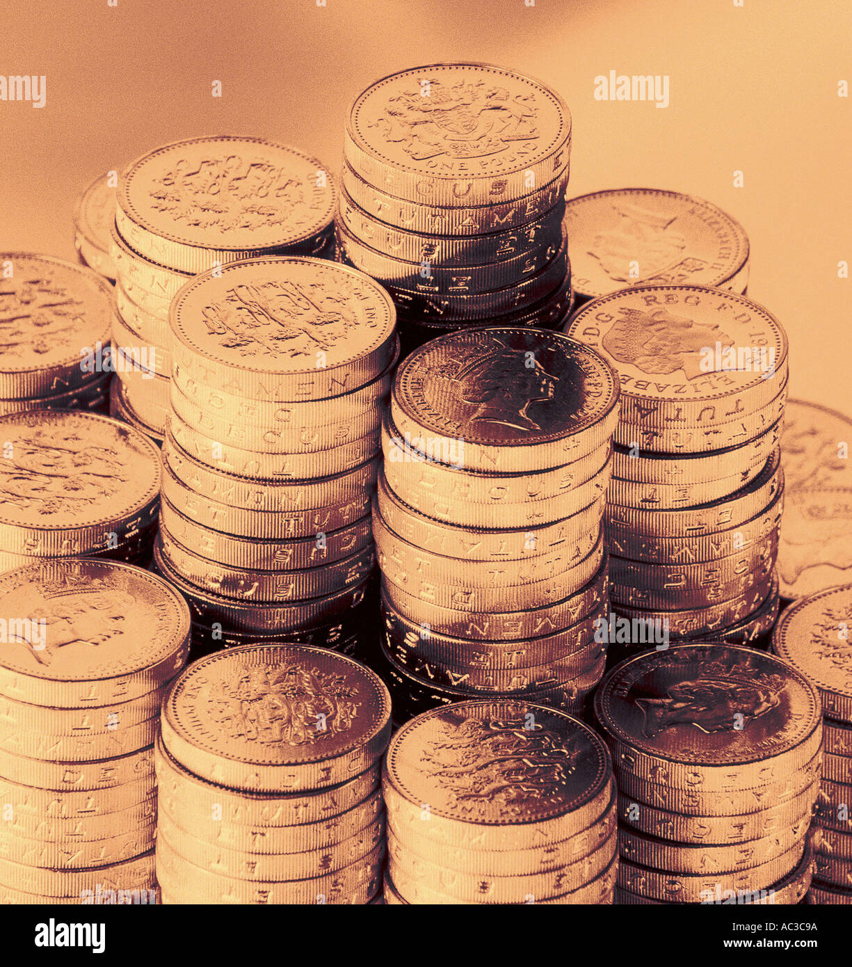 Uk stacks of Pound coins Stock Photo - Alamy
